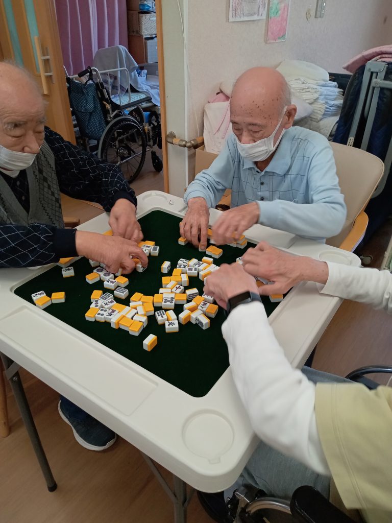 有料老人ホーム桃の木