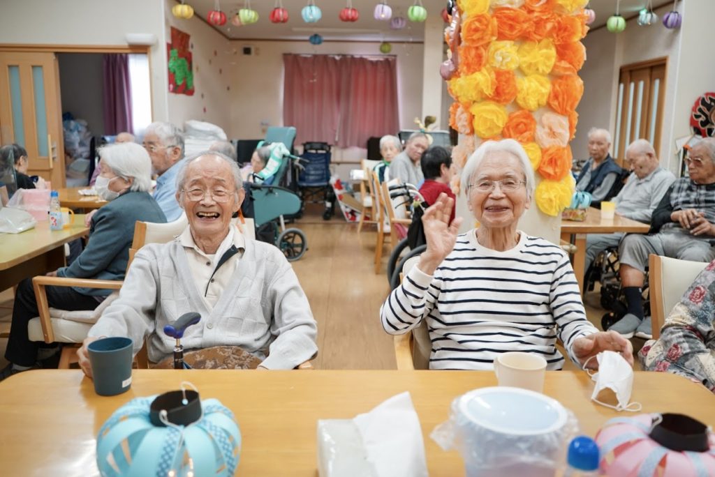 有料老人ホーム桃の木